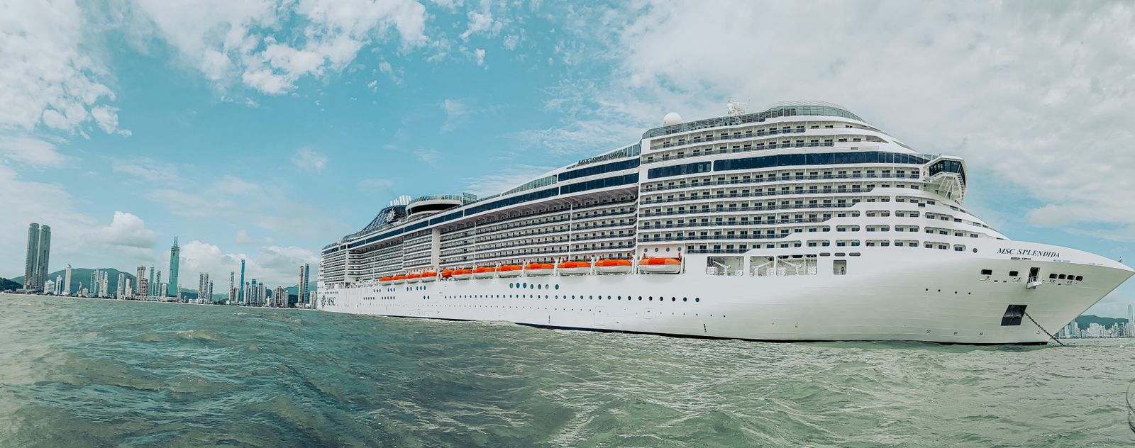 MSC Splendida chega pela segunda vez a Balneário Camboriú