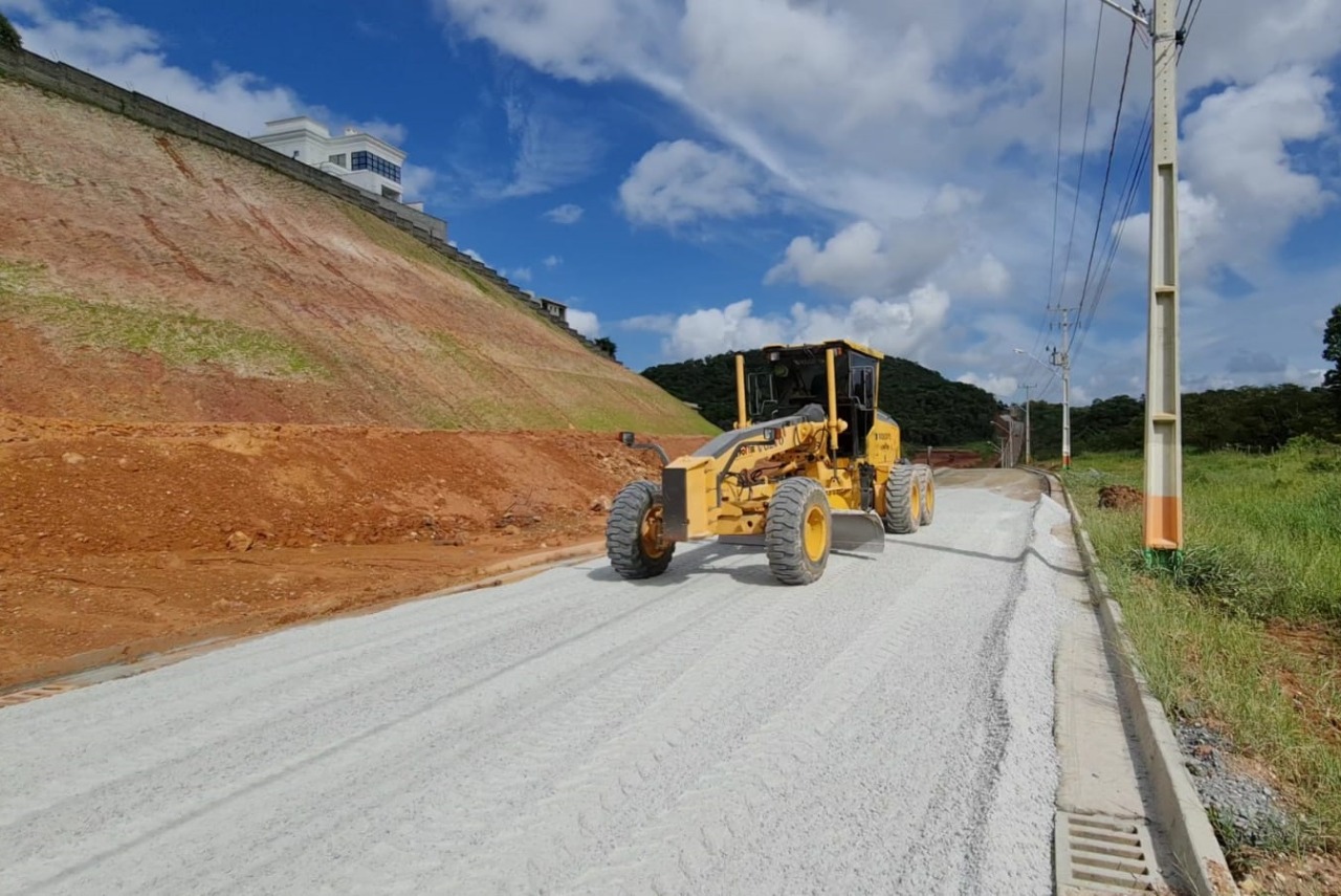 Inicia nova etapa das obras de pavimentação da Rua João Acácio Simas