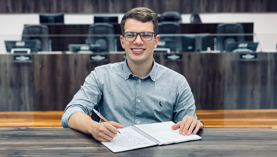 ENEM 2022 - vereador Victor Forte defende que Câmara ofereça computador ...