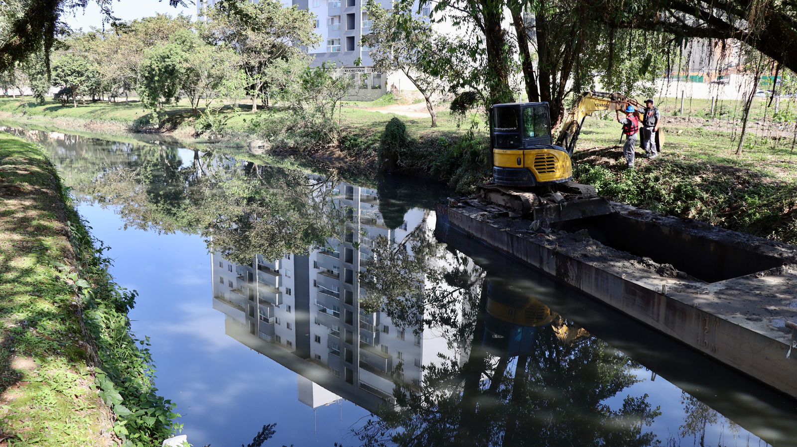 Obra de desassoreamento já atingiu 70% do Rio Peroba