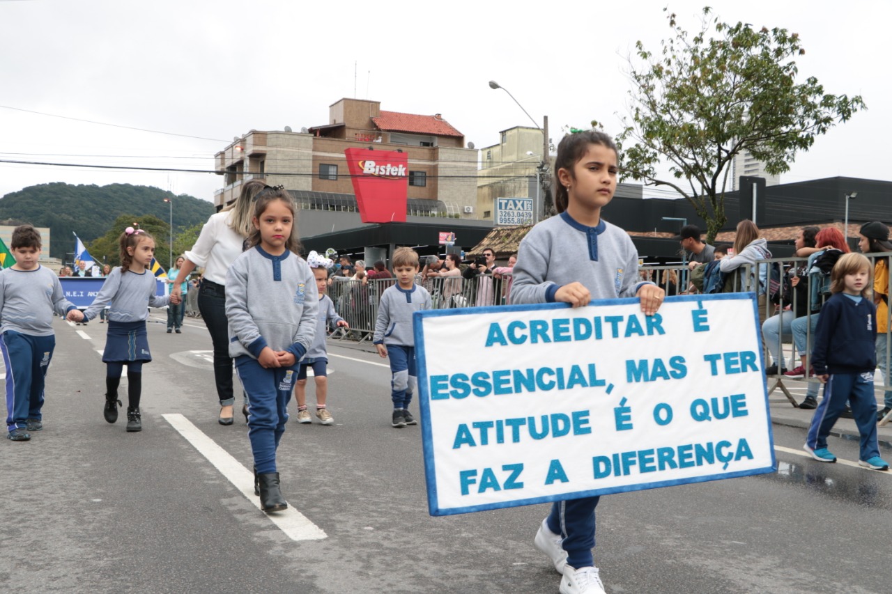 Desfile Cívico de 7 de setembro acontece na 4° Avenida e na Barra