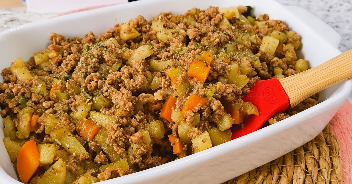 Carne moída refogada com chuchu e cenoura: receita simples e saborosa